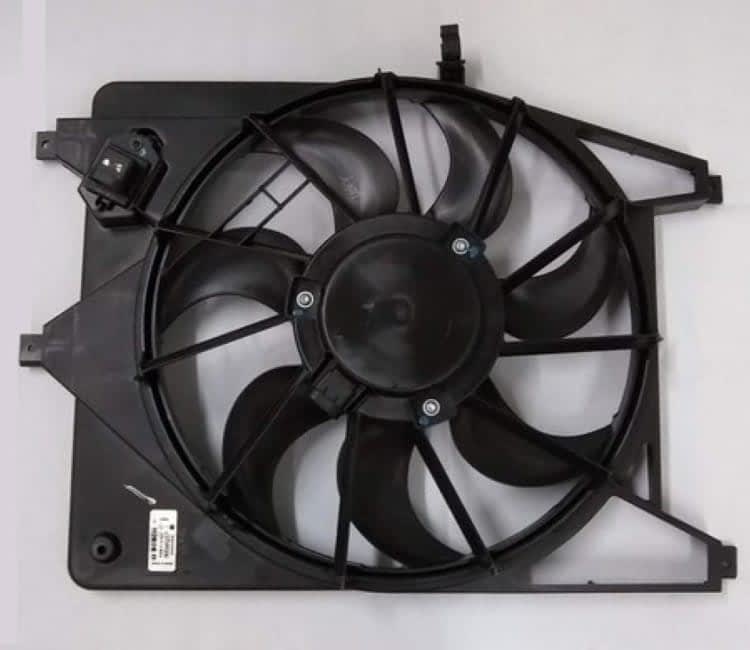 Gmv Renault Logan Sandero Com Ar GR 6903 CR - Edu Radiadores